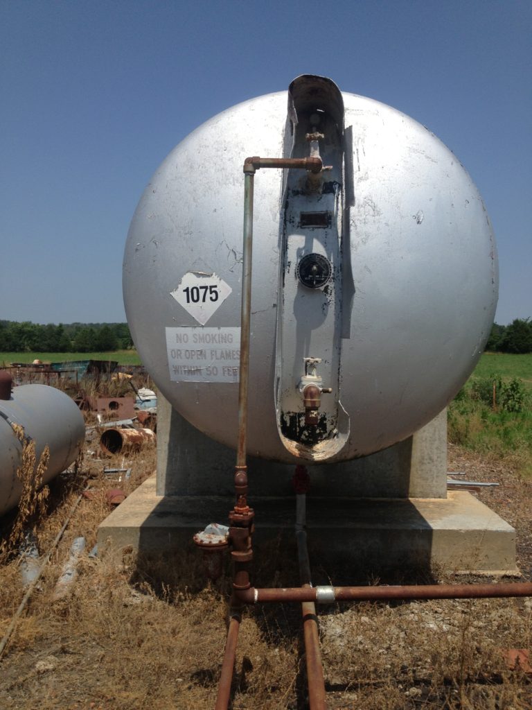 storage-tank-12k-kingfisher-end | Rebuilt Propane Tanks | BLT Tanks