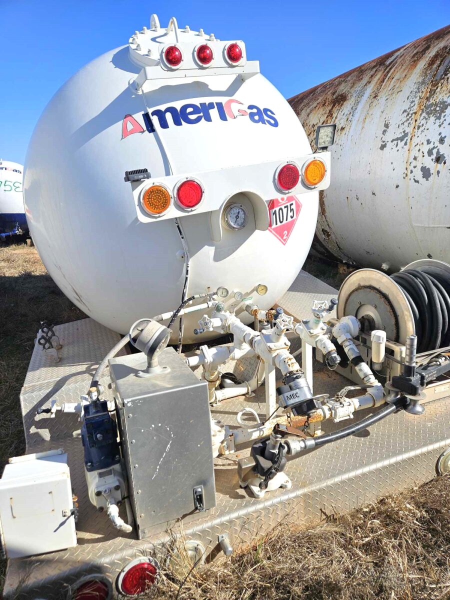 2received_944943427004291 back | Rebuilt Propane Tanks | BLT Tanks